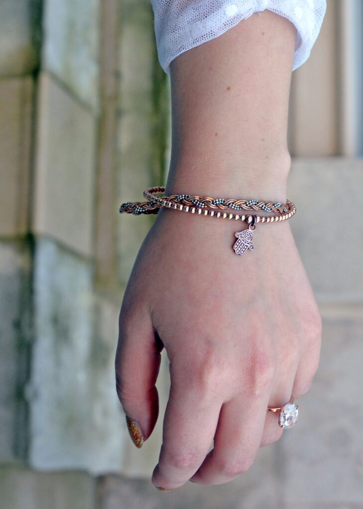 What Is The Hand Symbol in Jewellery? From Fede, Figa, Fatima to Flato ...